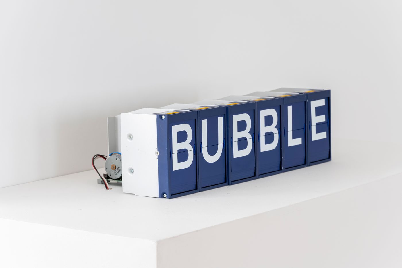 Six Letters by Andreas Gysin & Sidi Vanetti | Verse